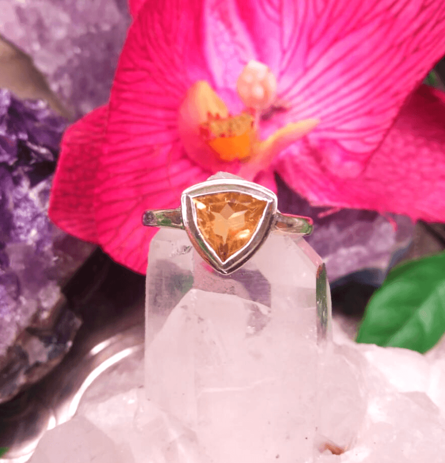 Reiki Light Infused Healing Crystals – Spirit and Stardust